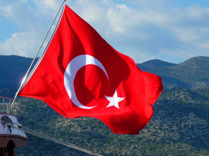 Colors of Turkey: Kırmızı | Yabangee